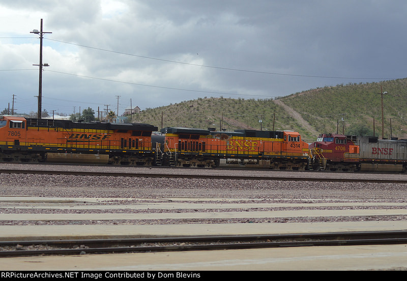 BNSF 7805